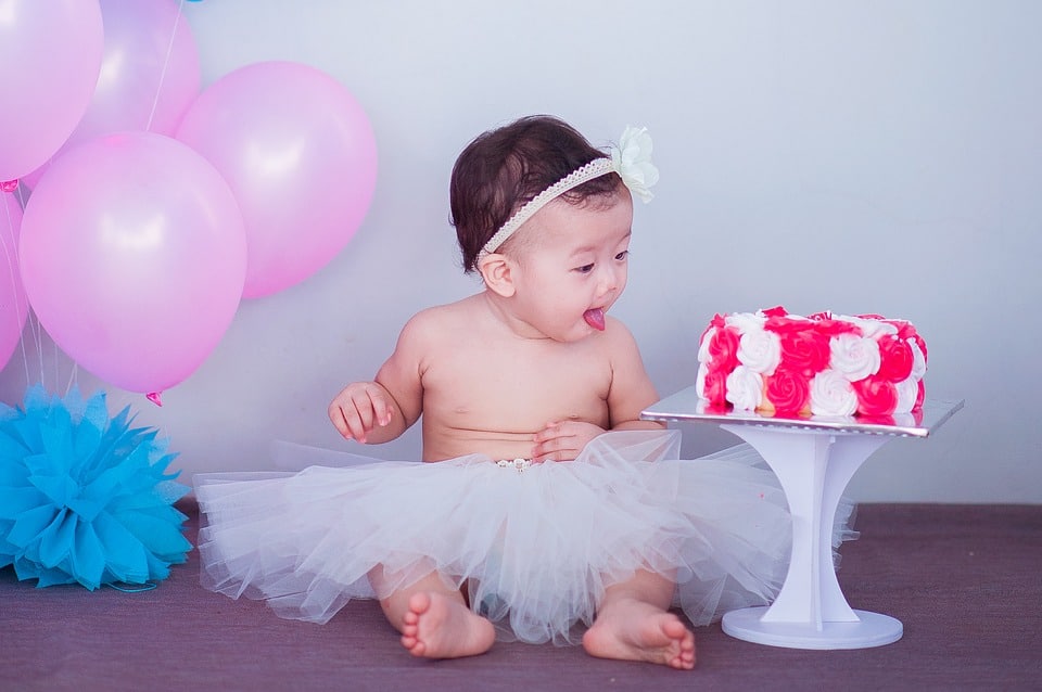 Top Ideas Of What To Include In Your Baby Time Capsule & First Birthday ...