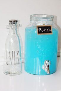 Delicious Blue Punch Recipes You're Gonna Love - Tulamama